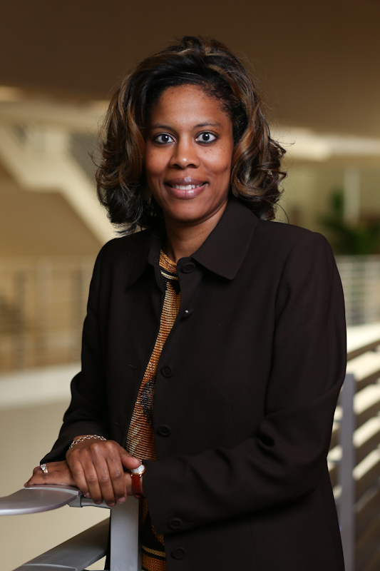 Professor helps students understand the psychology of disaster with ...