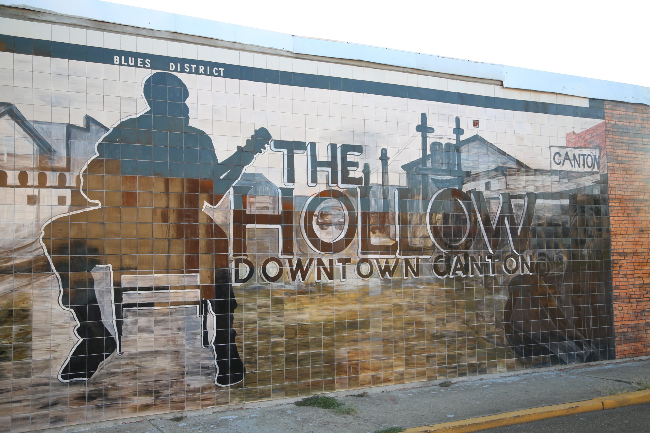 Mural brings attention to Canton's Hollow - JSU Newsroom