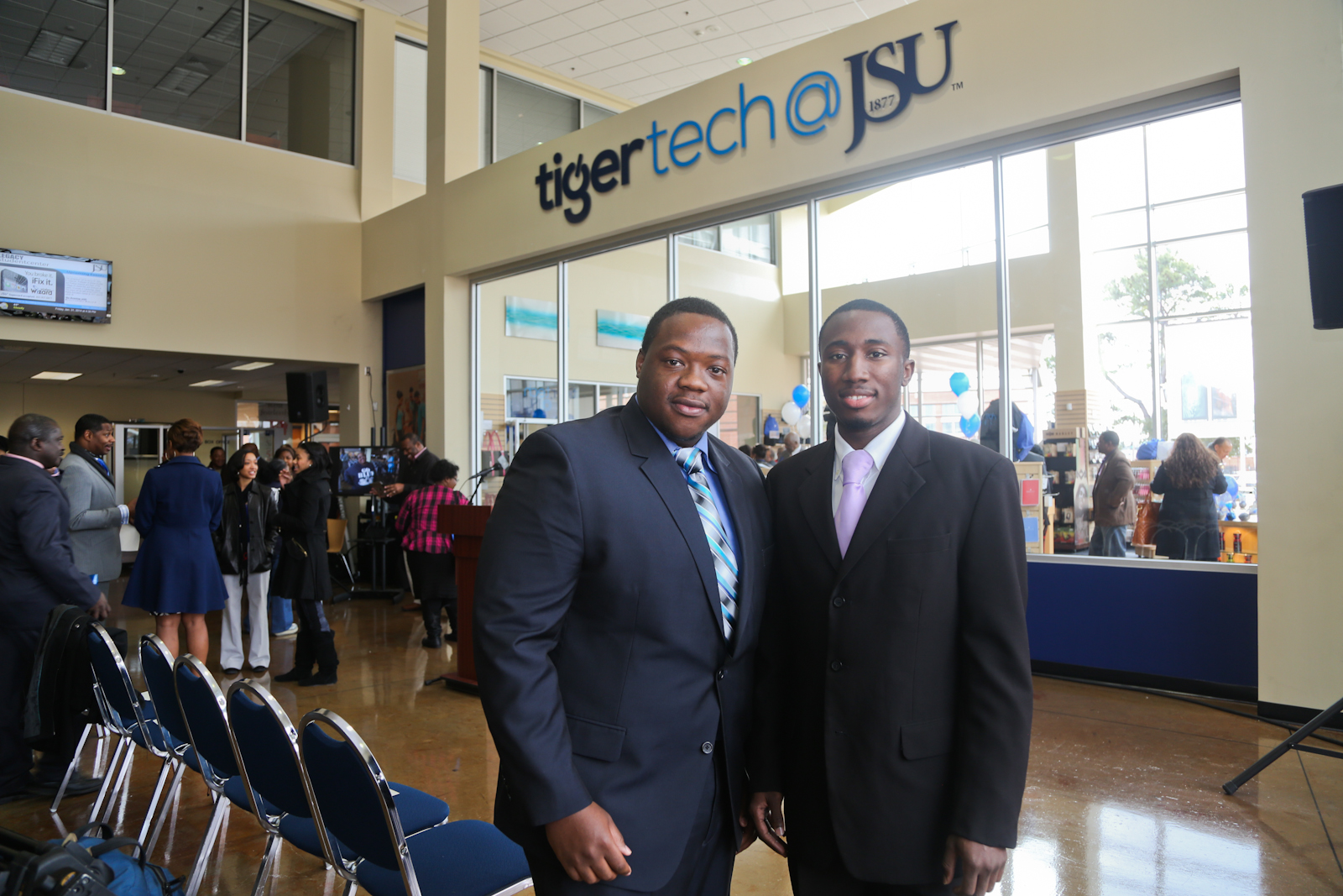 Tiger Tech @ JSU first Apple Authorized Campus store in Mississippi ...